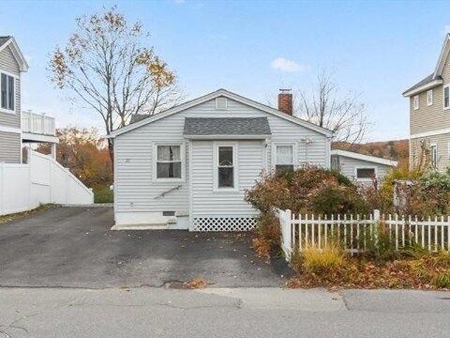 house with 3 bedroom, Shrewsbury MA ES104901541