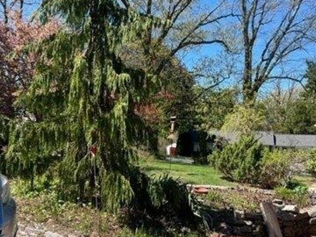 house with 3 bedroom, Shrewsbury MA ES105059546