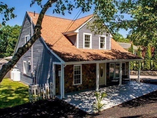 house with 3 bedroom, Shrewsbury MA ES105061164