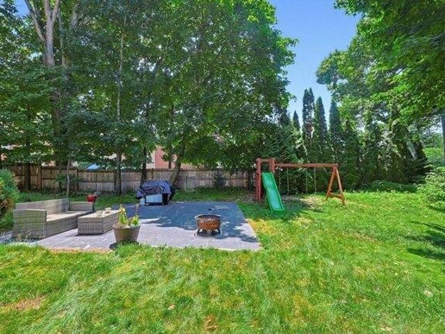 house with 3 bedroom, Shrewsbury MA ES105108482