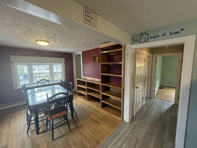house with 3 bedroom, Shrewsbury MA ES103500197