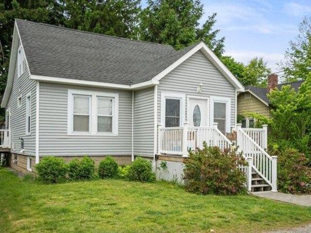house with 3 bedroom, Shrewsbury MA ES103850842