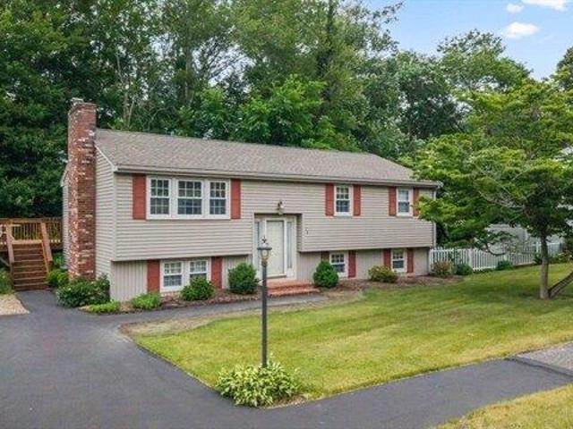 house with 3 bedroom, Shrewsbury MA ES103852249