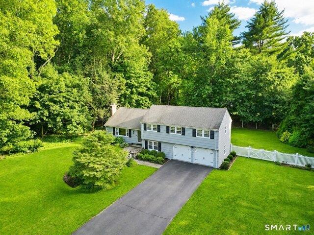 house with 3 bedroom, Simsbury CT DS104114404