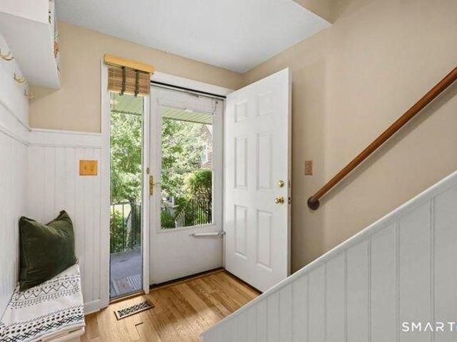 house with 3 bedroom, Simsbury CT ES103932870