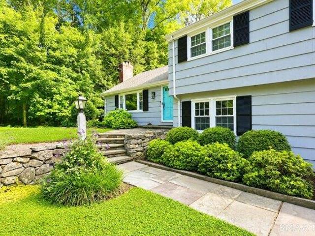 house with 3 bedroom, Simsbury CT ES104906310