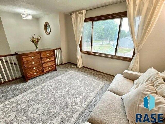 house with 3 bedroom, Sioux Falls SD DLS88247076
