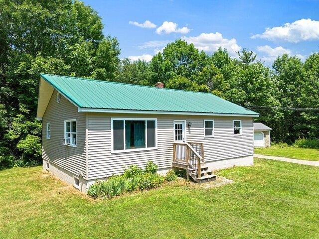 house with 3 bedroom, Sidney ME DS104263080