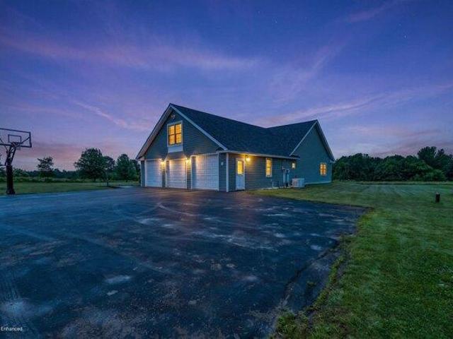 house with 3 bedroom, Sidney ME DS104329376