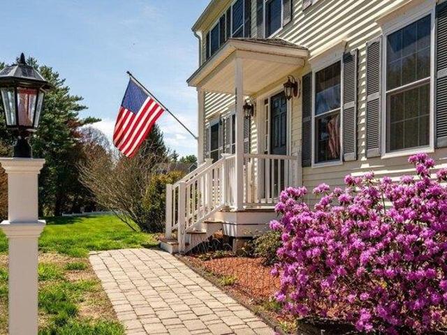house with 3 bedroom, Somersworth NH DS102775850