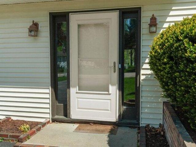 house with 3 bedroom, Somersworth NH ES103247701