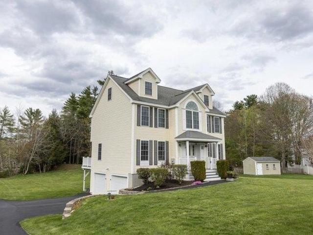 house with 3 bedroom, Somersworth NH ES103499858