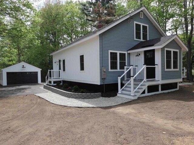 house with 3 bedroom, Somersworth NH ES103886838