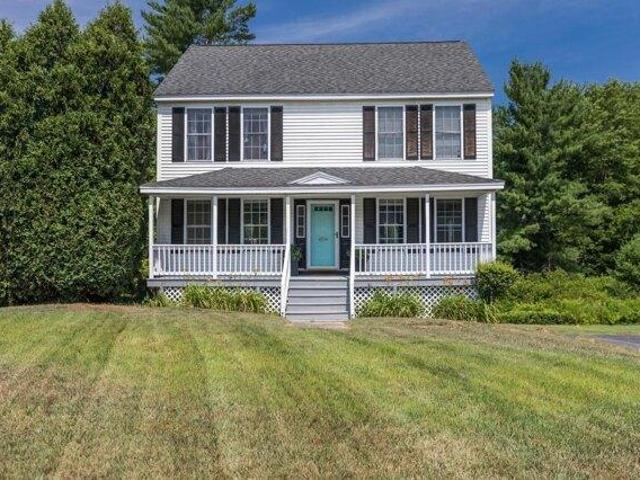 house with 3 bedroom, Somersworth NH ES104514383