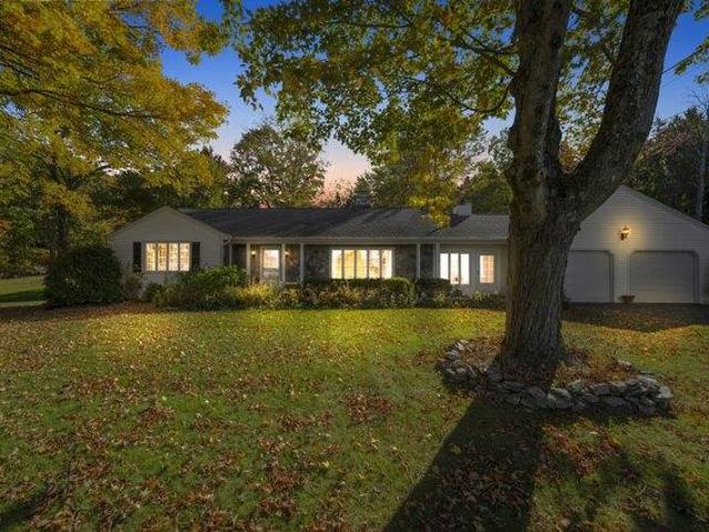 house with 3 bedroom, Somers CT DLS103102377