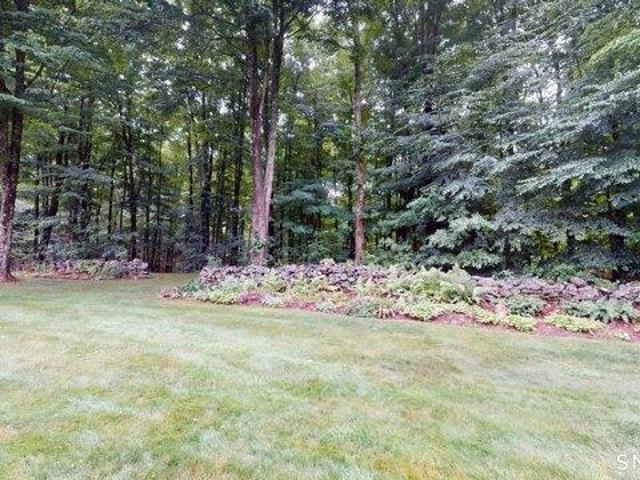 house with 3 bedroom, Somers CT ES104075350