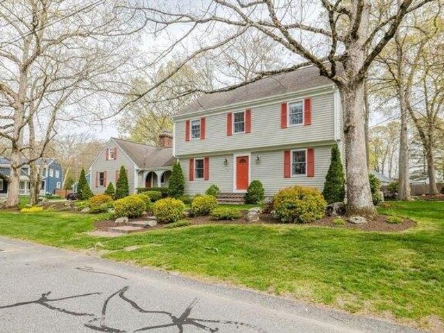 house with 3 bedroom, Somerset MA DS102370438
