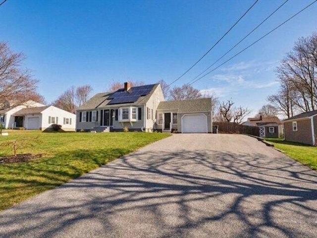 house with 3 bedroom, Somerset MA DS102584269
