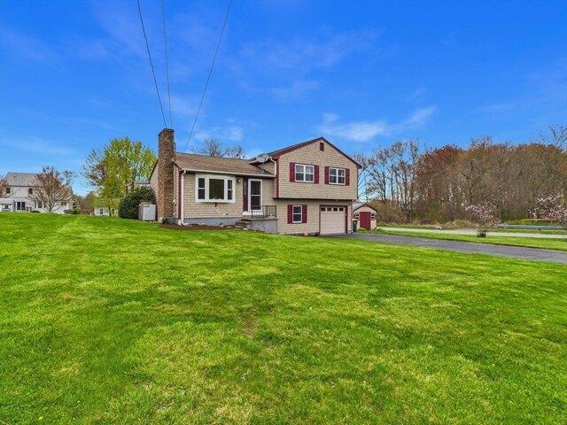 house with 3 bedroom, Somerset MA DS102595754