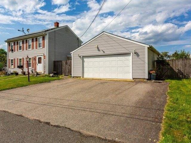 house with 3 bedroom, Somerset MA DS103016618