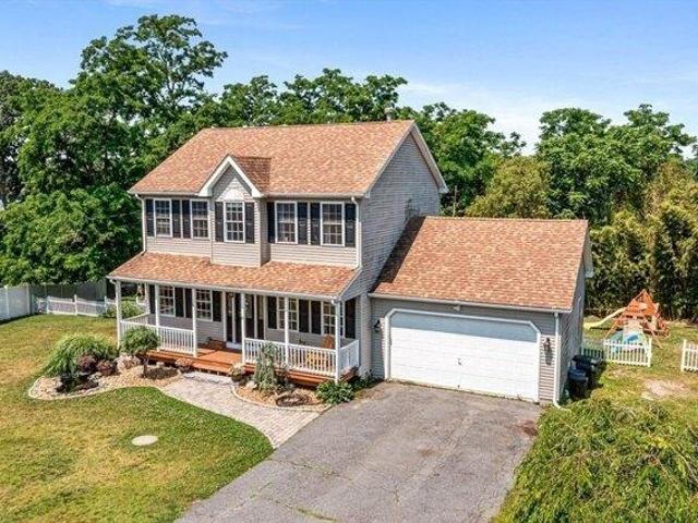 house with 3 bedroom, Somerset MA DS104192651