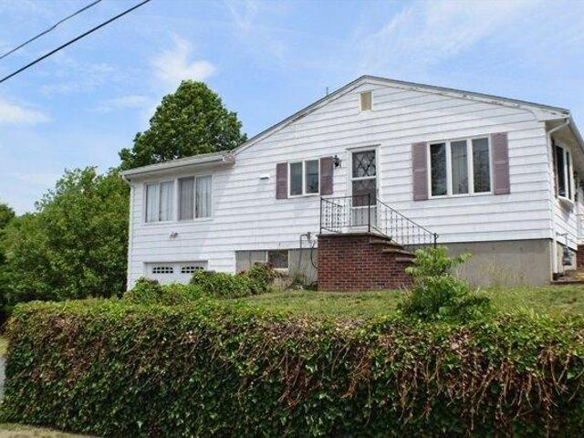 house with 3 bedroom, Somerset MA ES104192036
