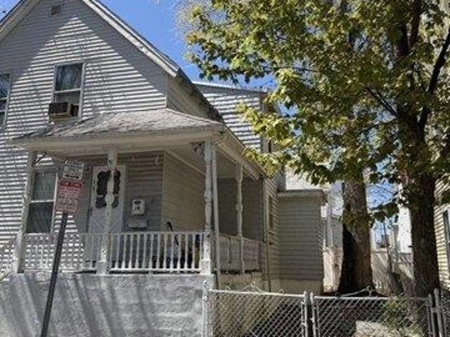 house with 3 bedroom, Somerville MA DLS102668761