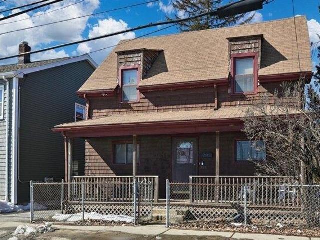 house with 3 bedroom, Somerville MA DLS102669300