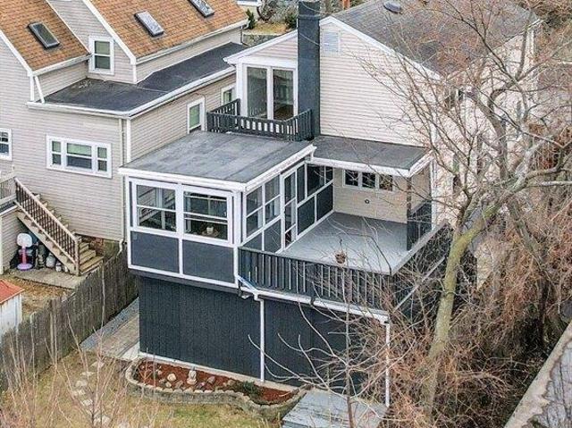 house with 3 bedroom, Somerville MA DLS102762234