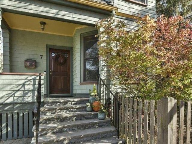 house with 3 bedroom, Somerville MA DS104332229