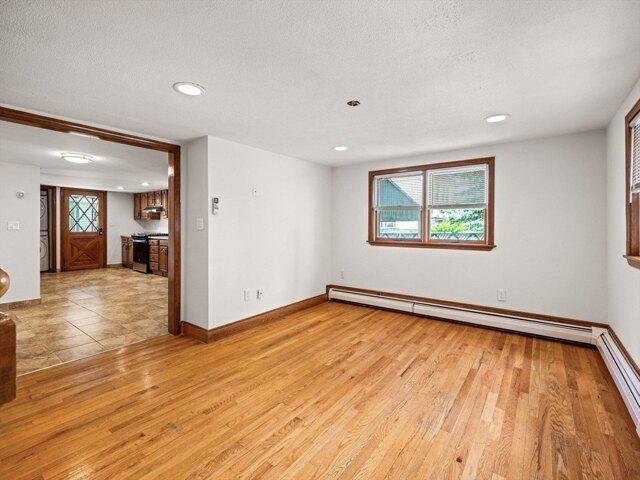house with 3 bedroom, Somerville MA DS103807635