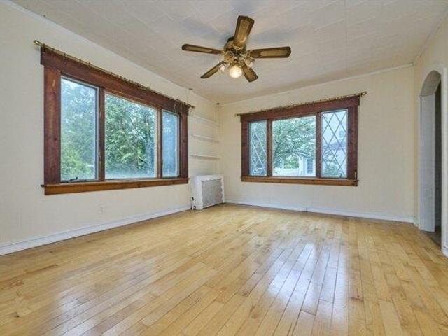 house with 3 bedroom, Somerville MA ES104077068