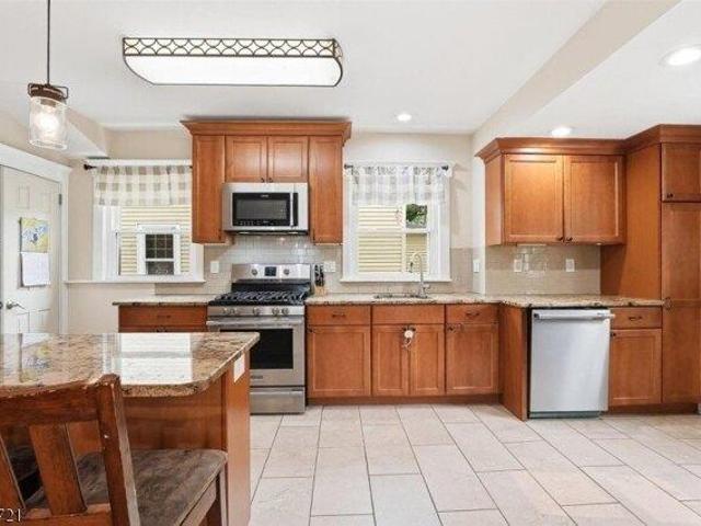 house with 3 bedroom, Somerville NJ ES105206348