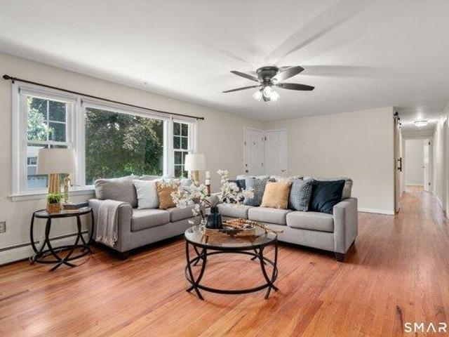 house with 3 bedroom, South Windsor CT ES104720354