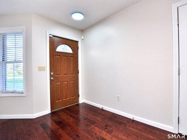 house with 3 bedroom, South Windsor CT ES105106524