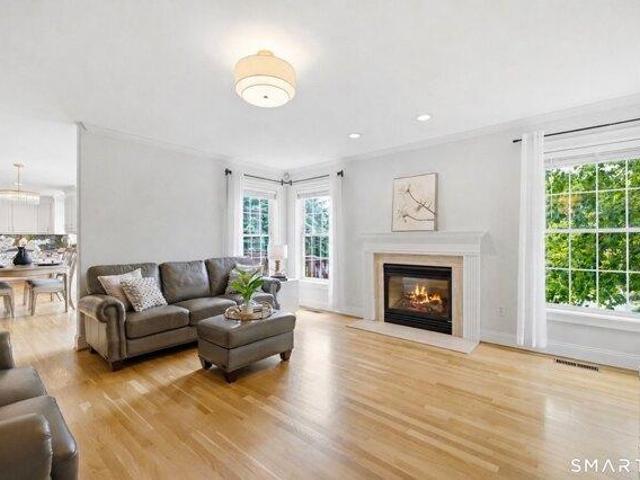 house with 3 bedroom, South Windsor CT ES105142043