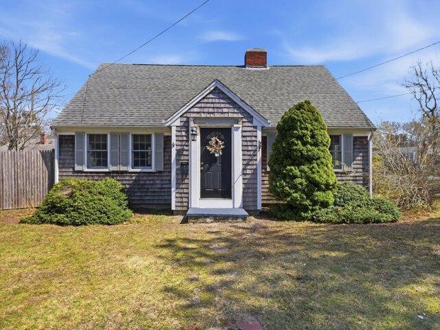 house with 3 bedroom, South Yarmouth MA DS102371532