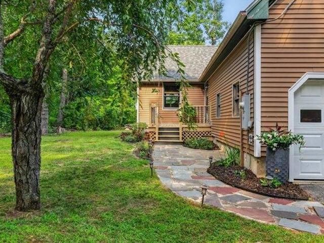 house with 3 bedroom, South Berwick ME ES105141741