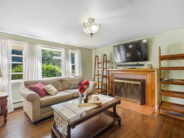 house with 3 bedroom, South Berwick ME ES103851373