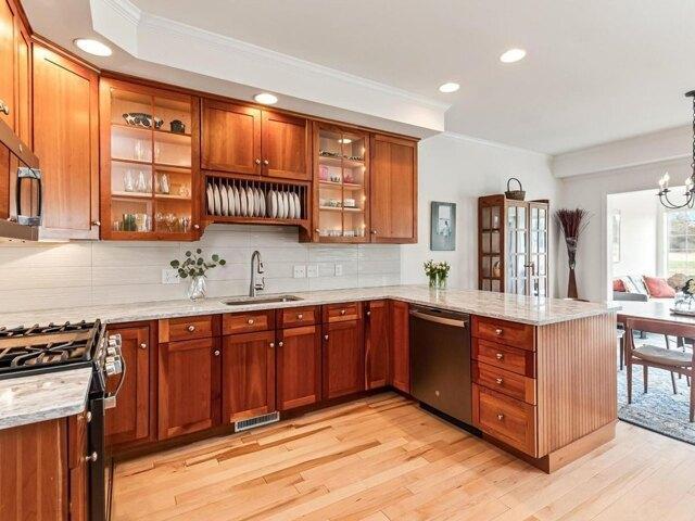 house with 3 bedroom, South Burlington VT DS102446907