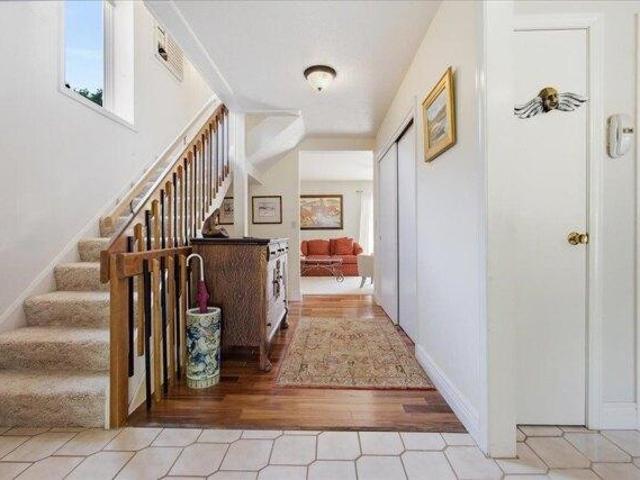 house with 3 bedroom, South Burlington VT ES105174216