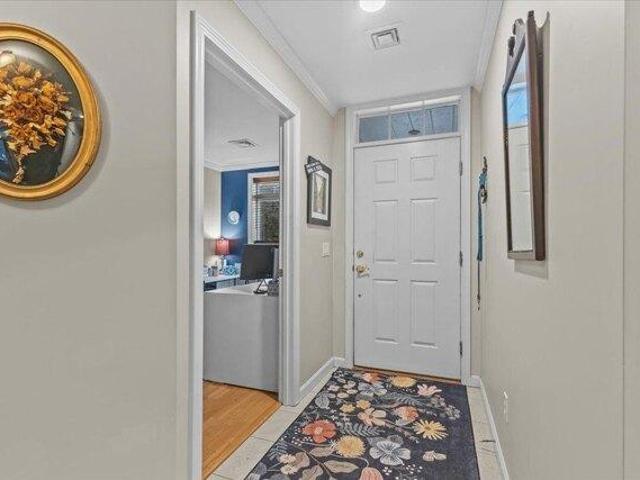 house with 3 bedroom, South Burlington VT ES103072689