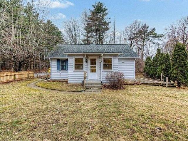 house with 3 bedroom, South Burlington VT ES103434352