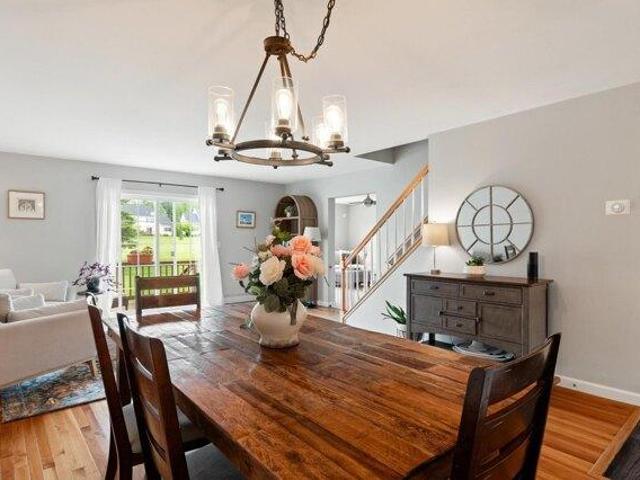 house with 3 bedroom, South Burlington VT ES103434723