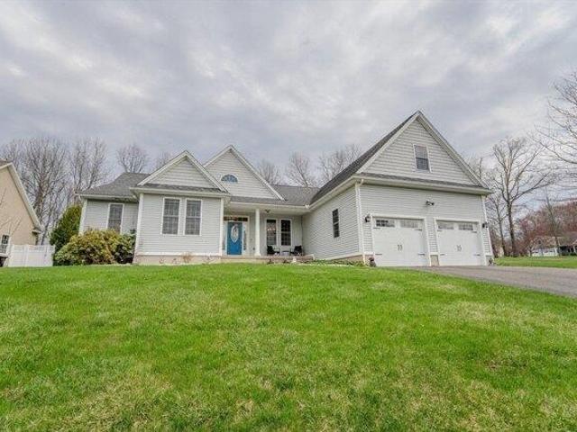 house with 3 bedroom, South Hadley MA DS102583188