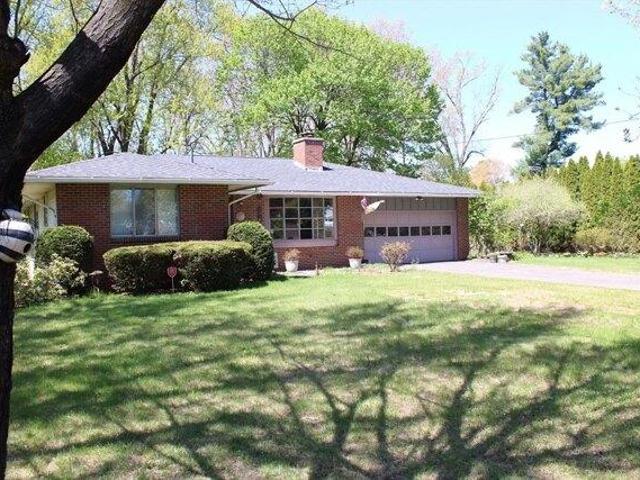 house with 3 bedroom, South Hadley MA DS102585113