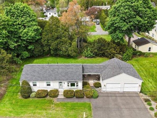 house with 3 bedroom, South Hadley MA DS102801671