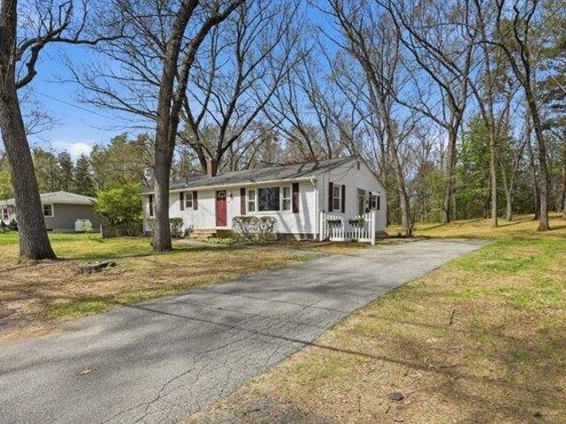 house with 3 bedroom, South Hadley MA DS102157763