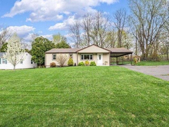 house with 3 bedroom, South Hadley MA DS102372947