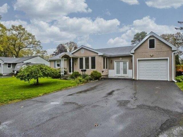 house with 3 bedroom, South Hadley MA ES102826606